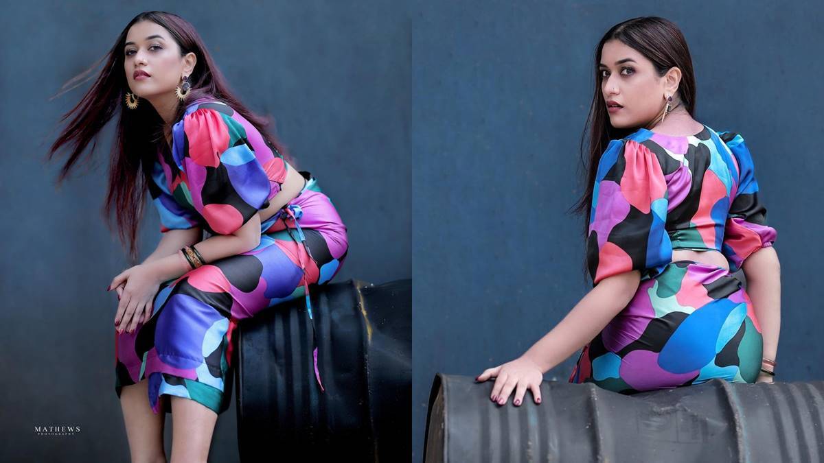 Mollywood Actress Parvathy R Krishna's Stunning Clicks Made Wow Among ...