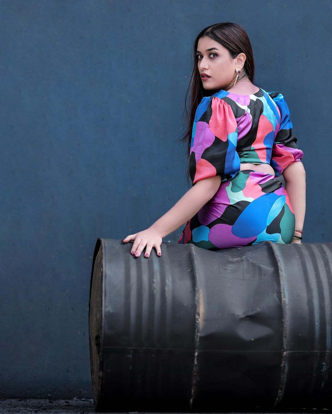 Mollywood Actress Parvathy R Krishna's Stunning Clicks Made Wow Among ...