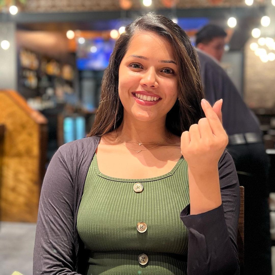 photos : வெளிநாட்டில் செட்டில் ஆன கோகுலத்தில் சீதை வில்லி.. புகைப்படங்களை வெளியிட்டு மாஸ் ...