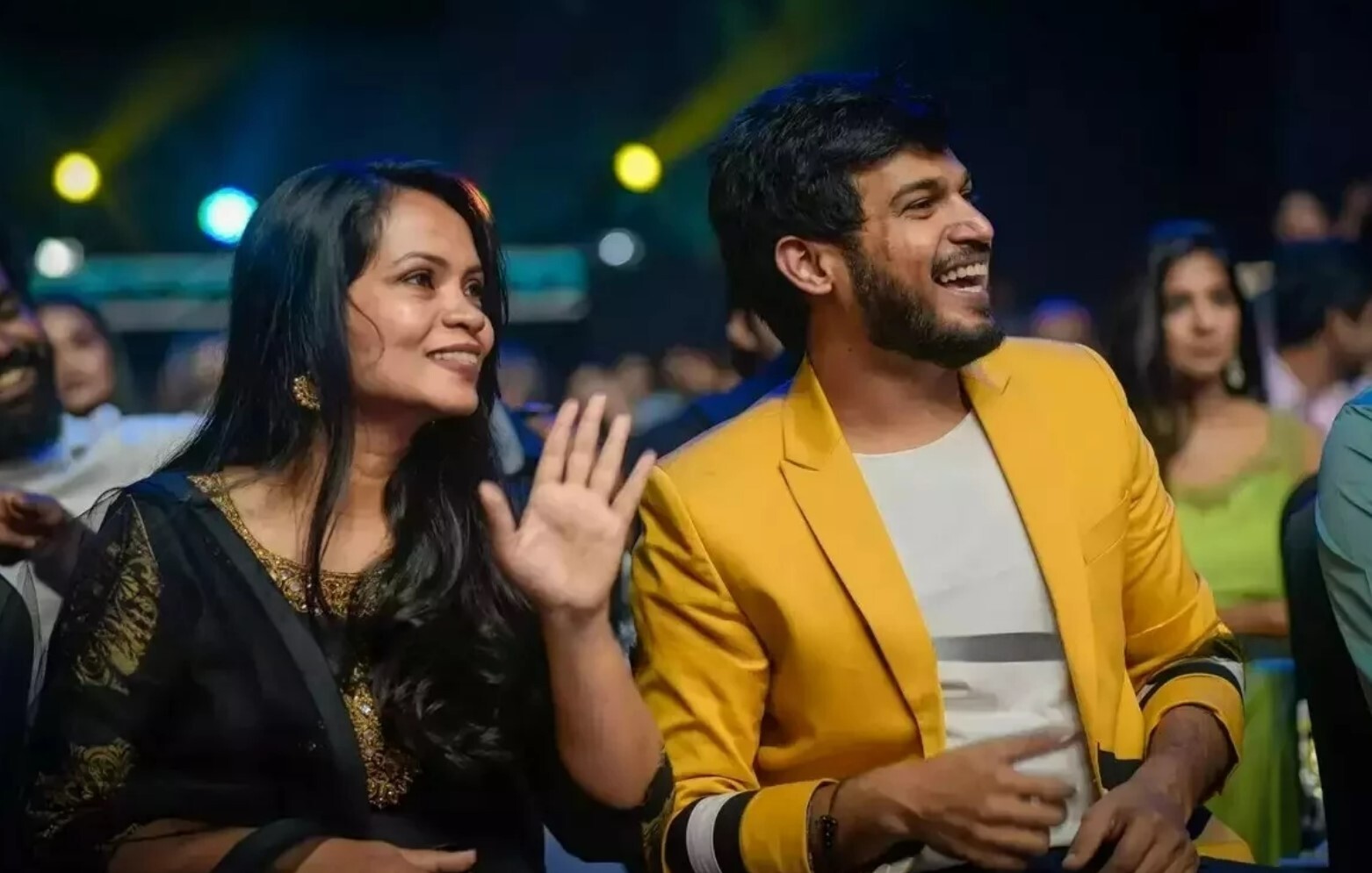 PHOTOS : தொகுப்பாளர் ரக்ஷனின் காதல் மனைவி மற்றும் குழந்தையை ...