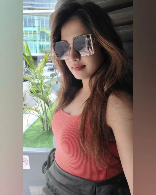 photos : அபியும் நானும் சீரியல் நாயகியின் கணவர் பிரபல நடிகரா?.. அவரே ...