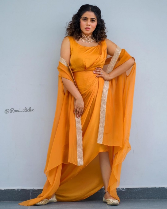 photos : குழந்தையின் பெயர் சூட்டு விழாவை ஜோராக கொண்டாடிய 'தசரா' நாயகி ...