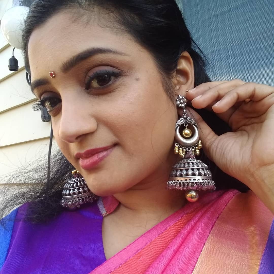 photos : 'தாஸ்' பட நாயகியை நினைவிருக்கா?.. இப்போ எப்படி இருக்காங்கனு ...