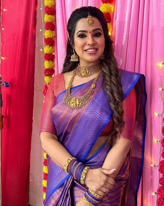 photos : சன் டிவி சீரியல் வில்லியா இவங்க.. மாடர்ன் உடையில் ...