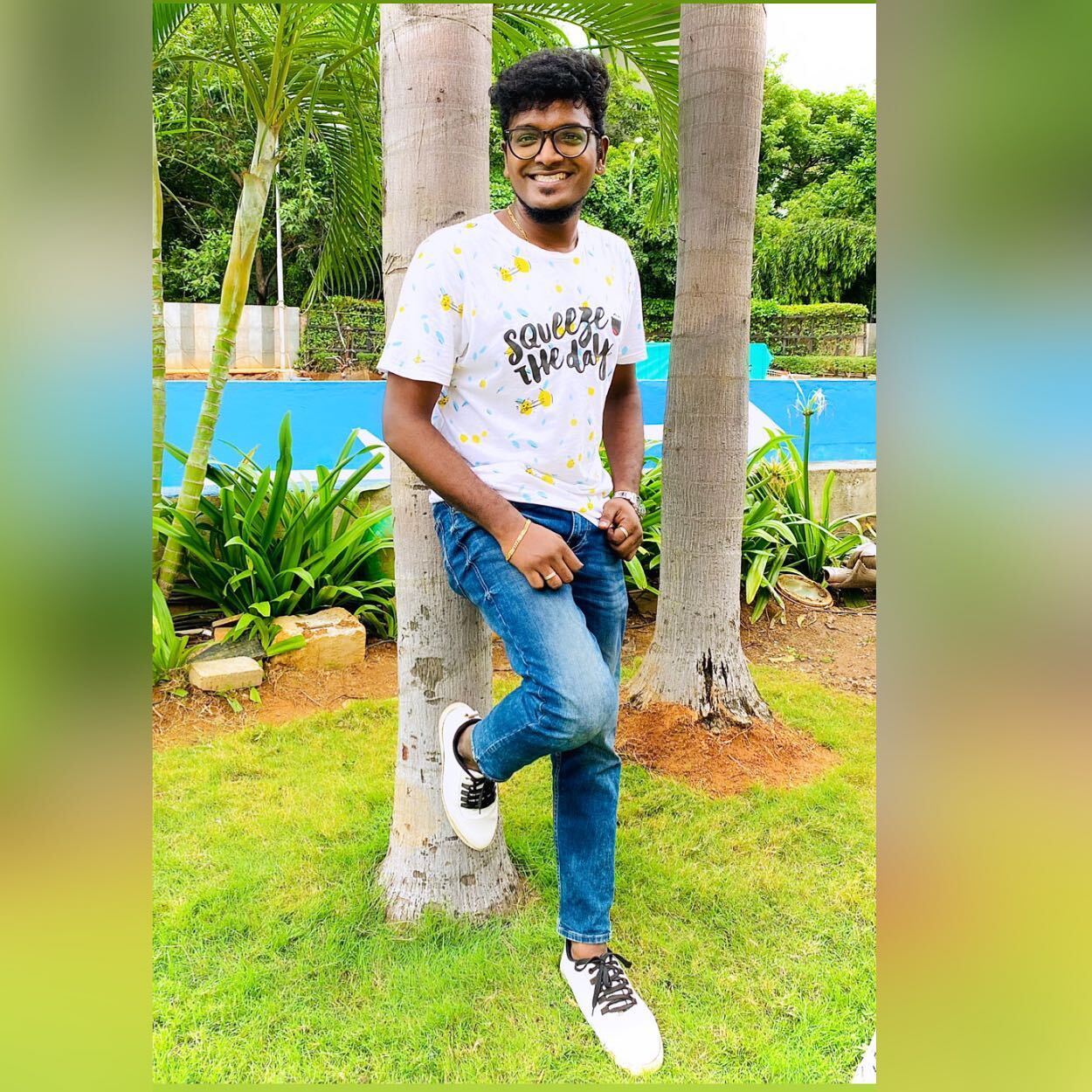 Photos மகனுடன் முதலாம் ஆண்டு திருமண நாளை கொண்டாடிய விஜய் டிவி பிரபலம் யாருன்னு பாத்திங்களா 
