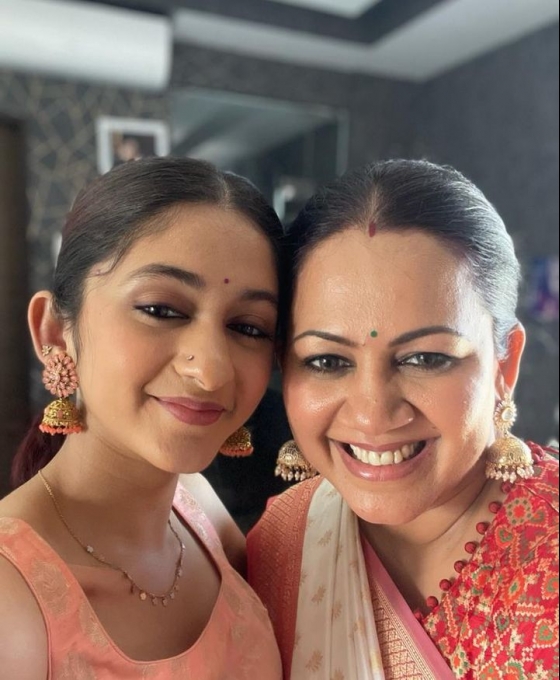 PHOTOS : கேக் வெட்டி பிறந்தநாள் கொண்டாடிய 'டாக்டர்' பட நடிகைகள் ...