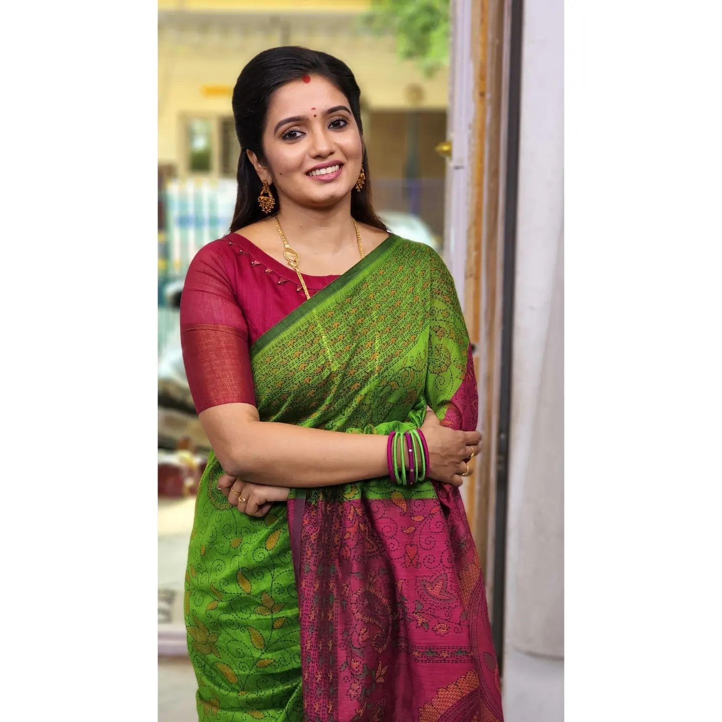 PHOTOS : 'நாதஸ்வரம்' சீரியலில் வரும் மலரை நியாபகம் இருக்கா? இப்போ ...