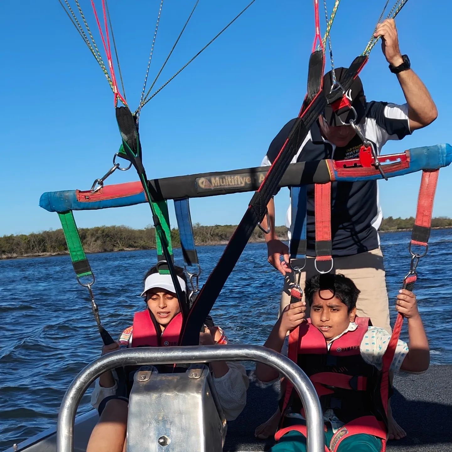 PHOTOS : குடும்பத்துடன் ஆஸ்திரேலியாவில் ஜாலி பண்ணும் ஸ்ருத்திகா ...