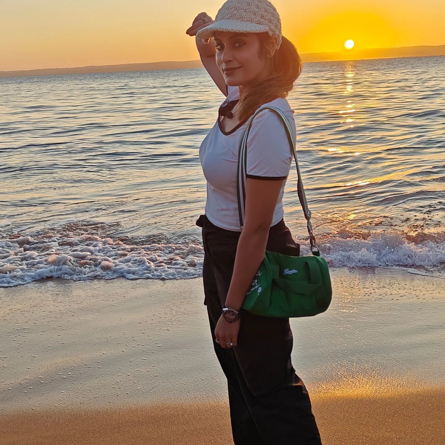 PHOTOS : குடும்பத்துடன் ஆஸ்திரேலியாவில் ஜாலி பண்ணும் ஸ்ருத்திகா ...