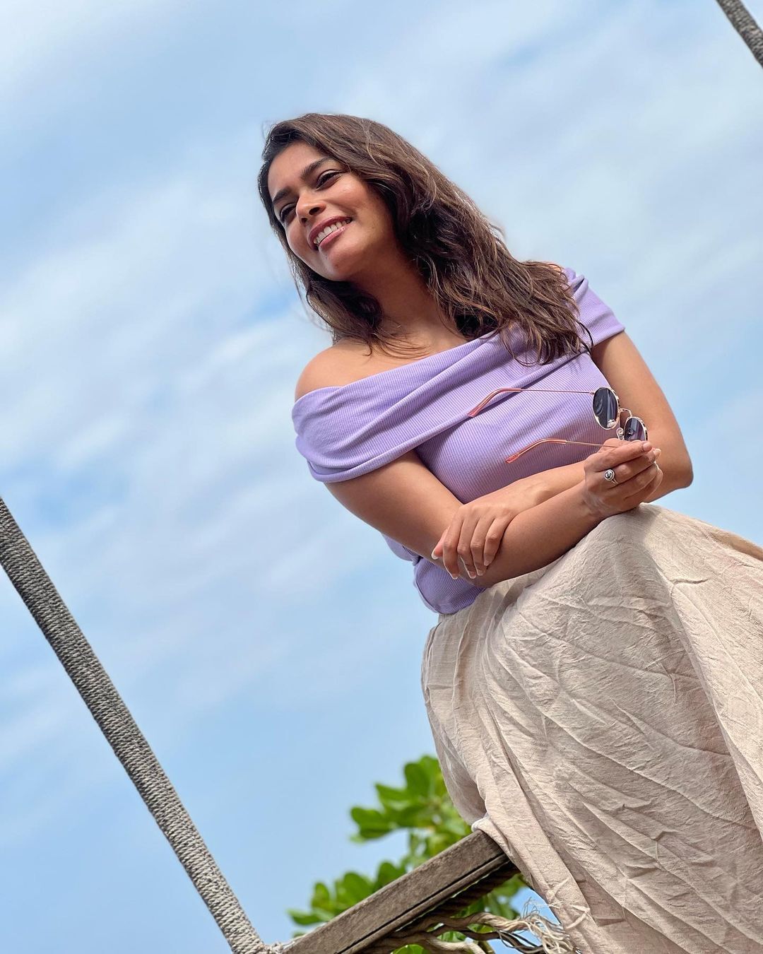 photos : சிஎஸ்கே வெற்றியை அந்தரத்தில் தொங்கியபடி கொண்டாடிய ஜீ தமிழ் ஆங்கர்.. வேற லெவல் போட்டோஸ் ...