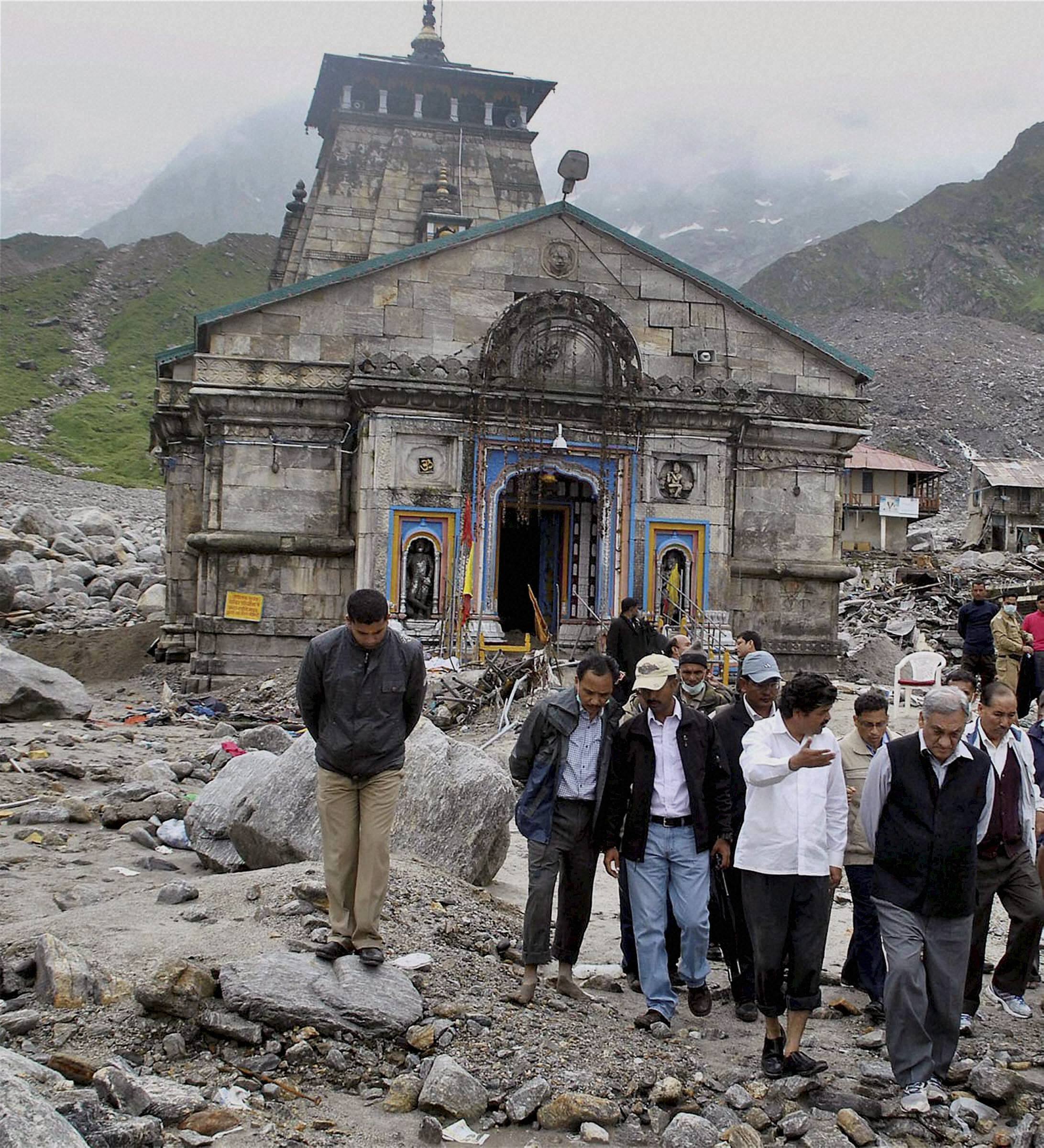 10 years of Kedarnath disaster: जब खंड-खंड हो गया था उत्तराखंड, जमीन पर ...