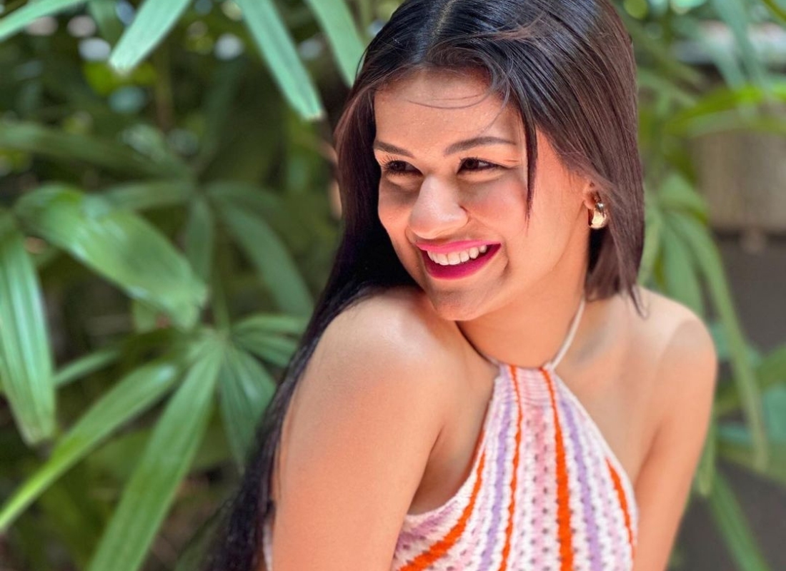 মিষ্টি হাসিতে গ্ল্যামারাস অবনীতকে দেখে চোখ ফেরানো দায় ভক্তদের | See ...