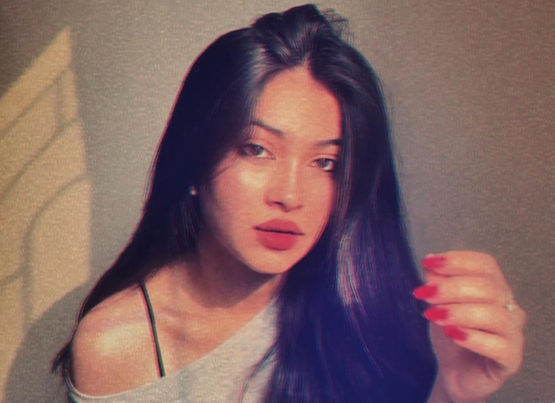 বৃষ্টিভেজা দুপুরে গ্ল্যামারাস জেসমিনকে দেখে স্তব্ধ নেটবাসী | Latest ...