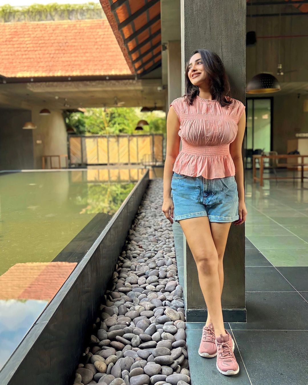 Actress-Model Ameya Mathew Looks Gorgeous in Her Fiance Clicked Stills ...