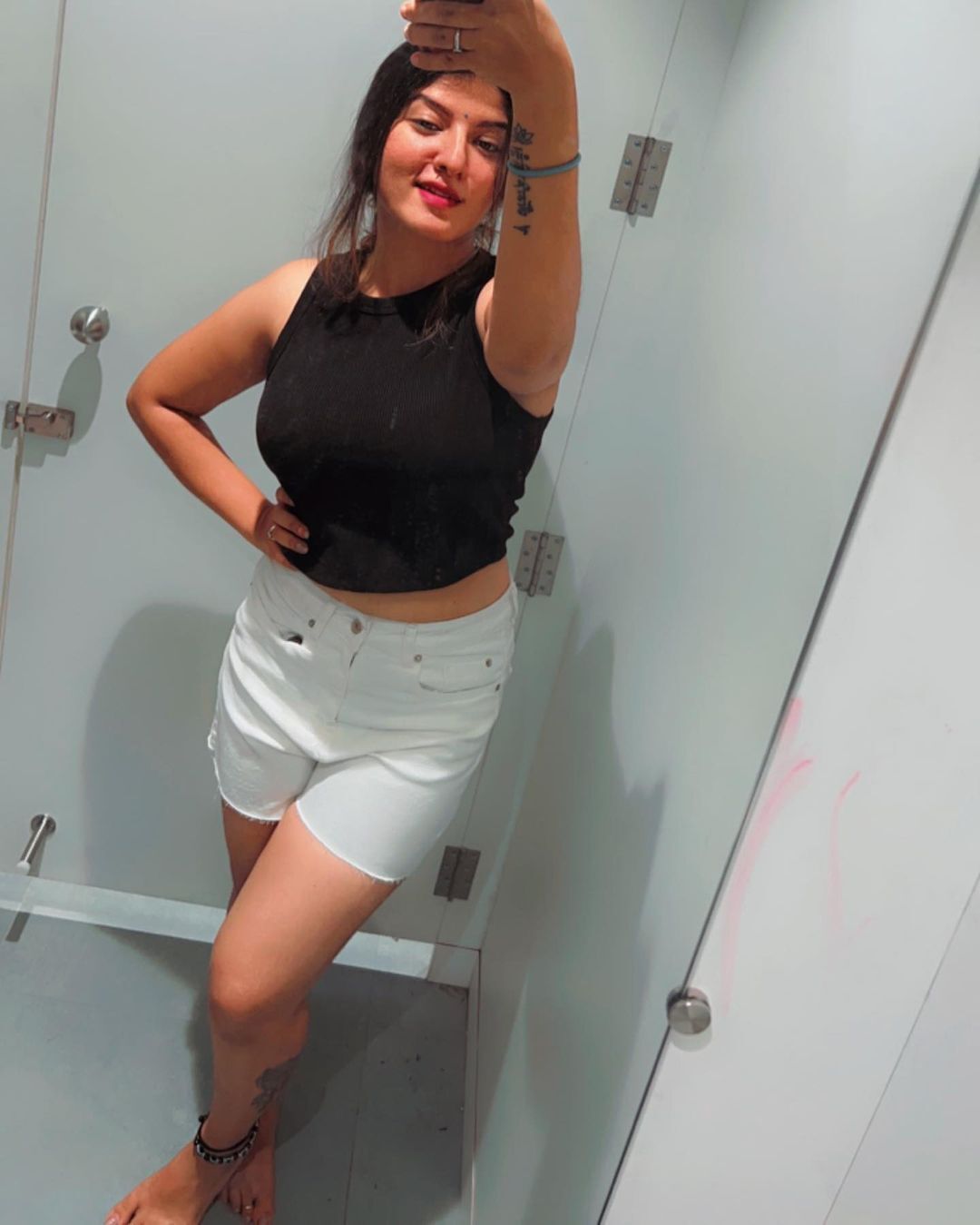 Actress-Model Aswathy S Nair Gorgeous Makeover Goea Viral on Social ...