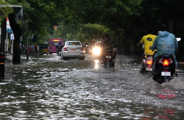 Heavy Rains Lash Parts Of Tamil Nadu, Schools Shut In 6 Districts Including Chennai Photos: HD ...
