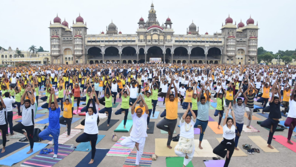 International Yoga Day 2023: ಮೈಸೂರು ಅರಮನೆ ಮುಂದೆ ಯೋಗಾಸನ, ಫೋಟೋಗಳು ಇಲ್ಲಿವೆ ...