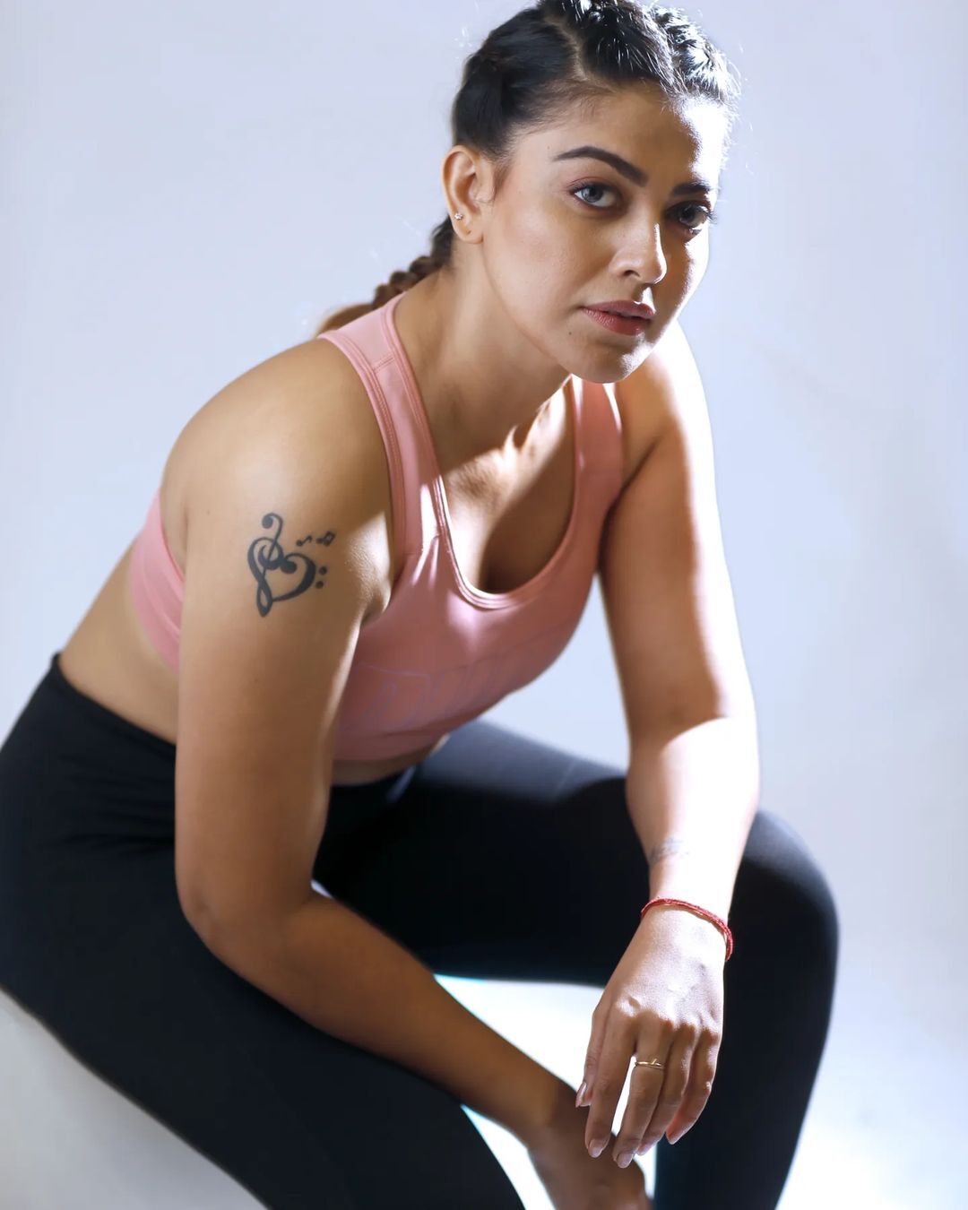 Mollywood Actress Anusree Stunning Selfies Viral on Social Media | Anusree: സെൽഫിയിൽ ആരാധകരെ ...