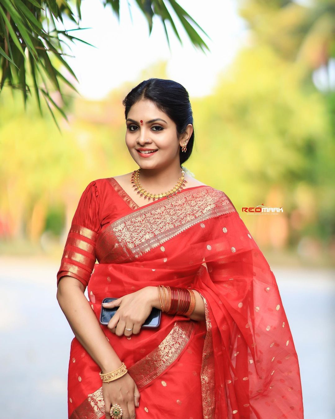 Mollywood Actress Gayathri Arun Looks Stunning in Purple Colour Outfit ...