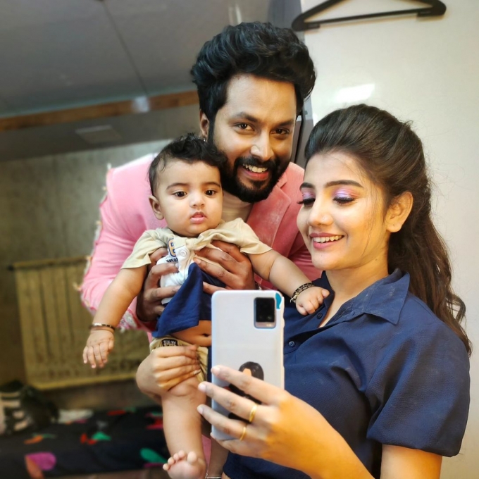 photos: சீரியல் நடிகை சைத்திராவின் ரீல் தங்கச்சியா இவங்க.. இதுக்கு ...