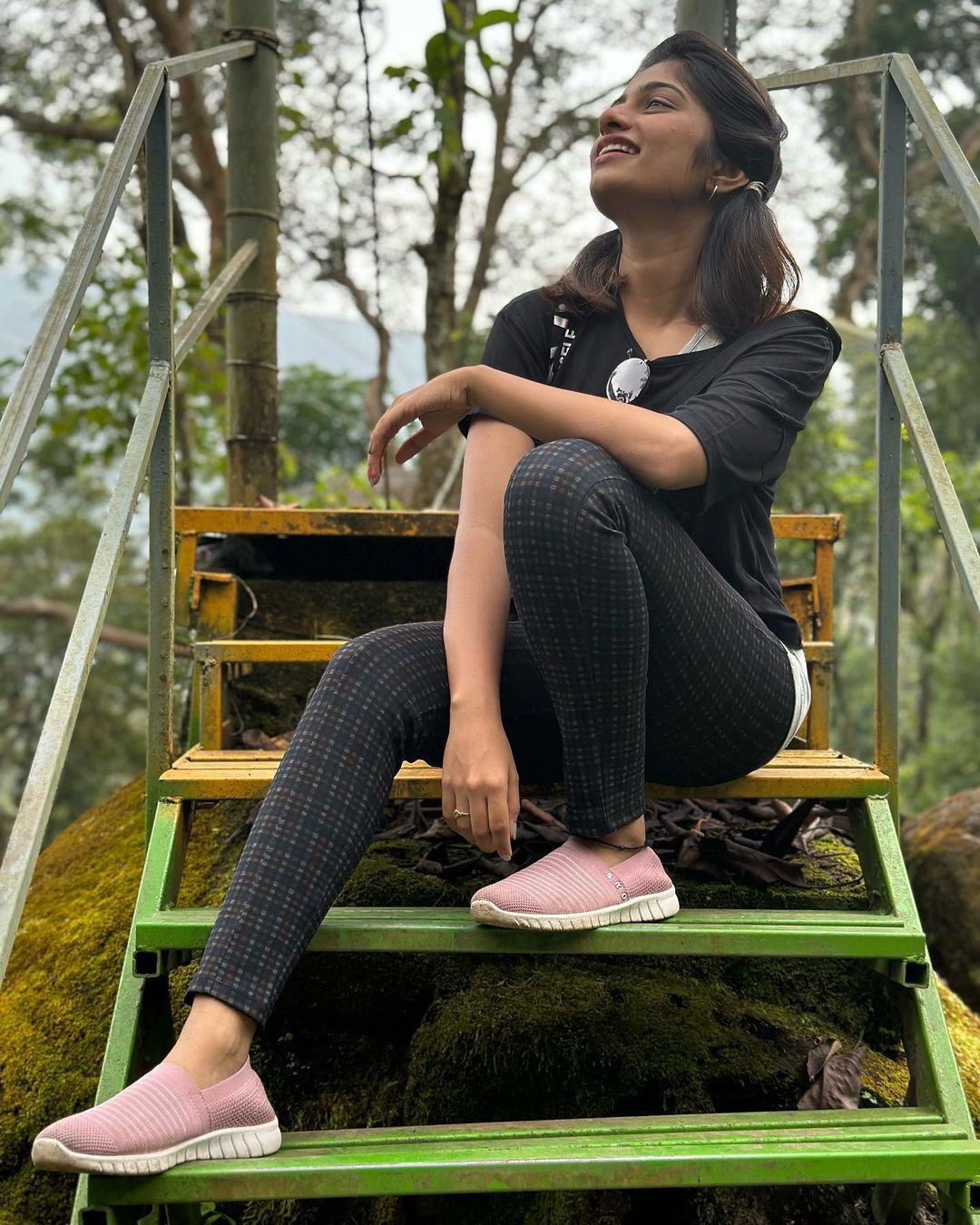 photos: புது அவதாரம் எடுத்த ராஜா ராணி சீரியல் வில்லி .. என்னன்னு ...