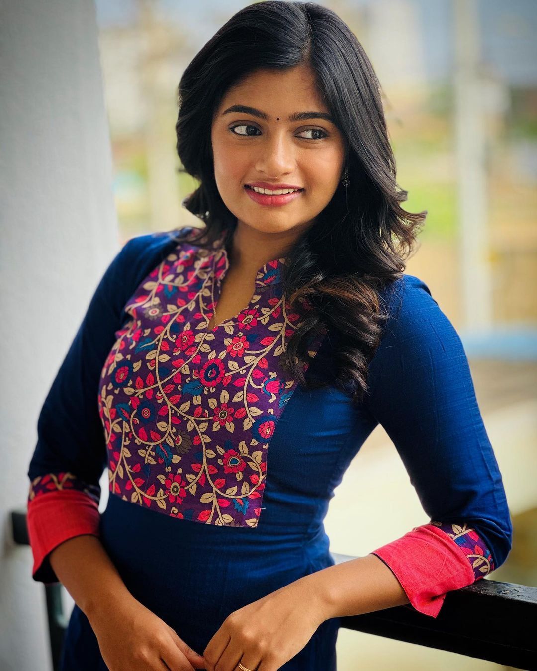 photos: புது அவதாரம் எடுத்த ராஜா ராணி சீரியல் வில்லி .. என்னன்னு ...