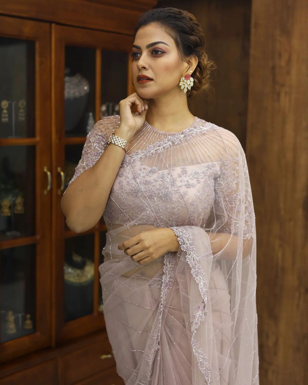 Mollywood Actress Anusree's New Look In Saree Goes Viral On Social Media, Check Out The Pictures ...