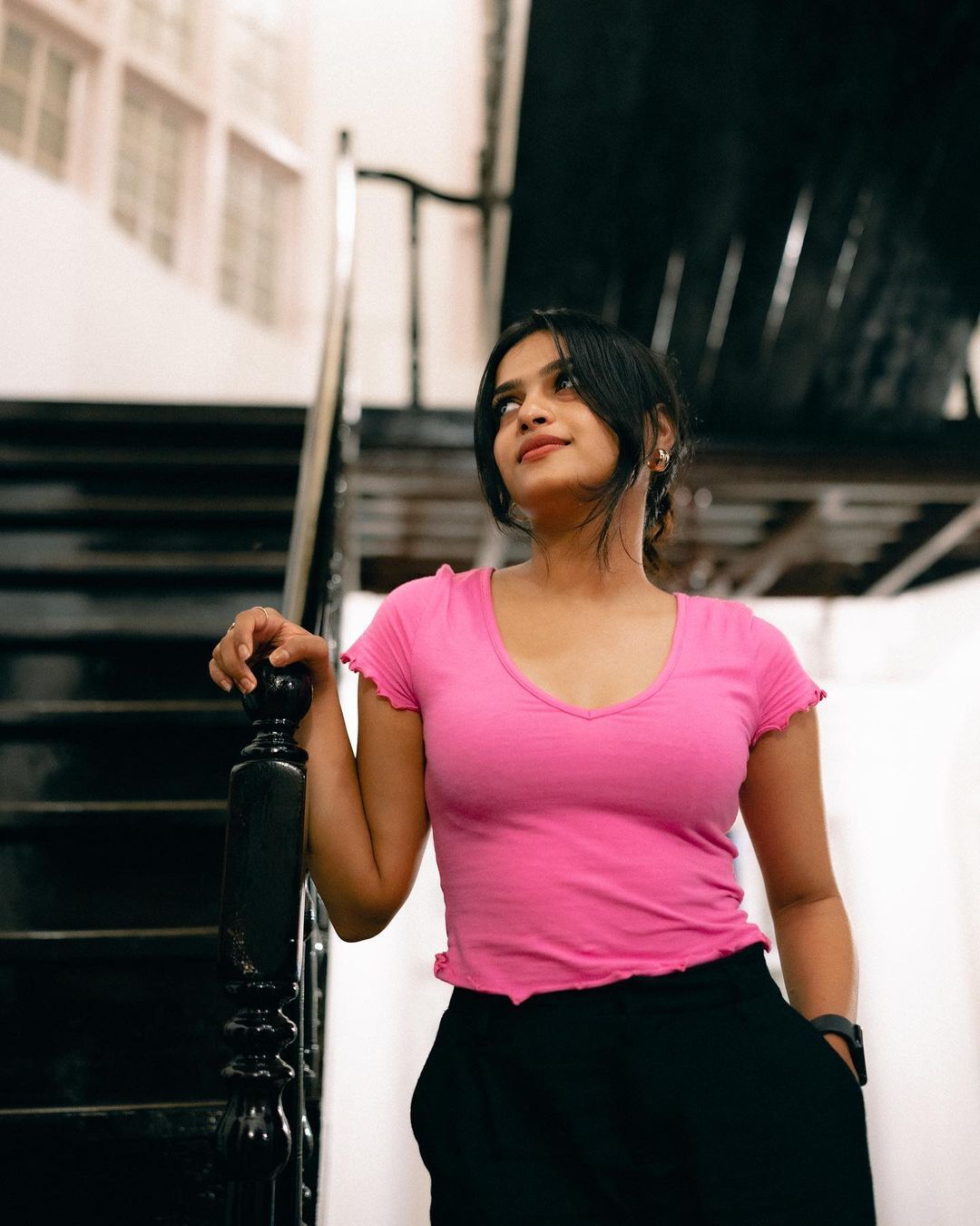 Actress Gopika Ramesh's New Stylish Stills Goes Viral on Social Media ...