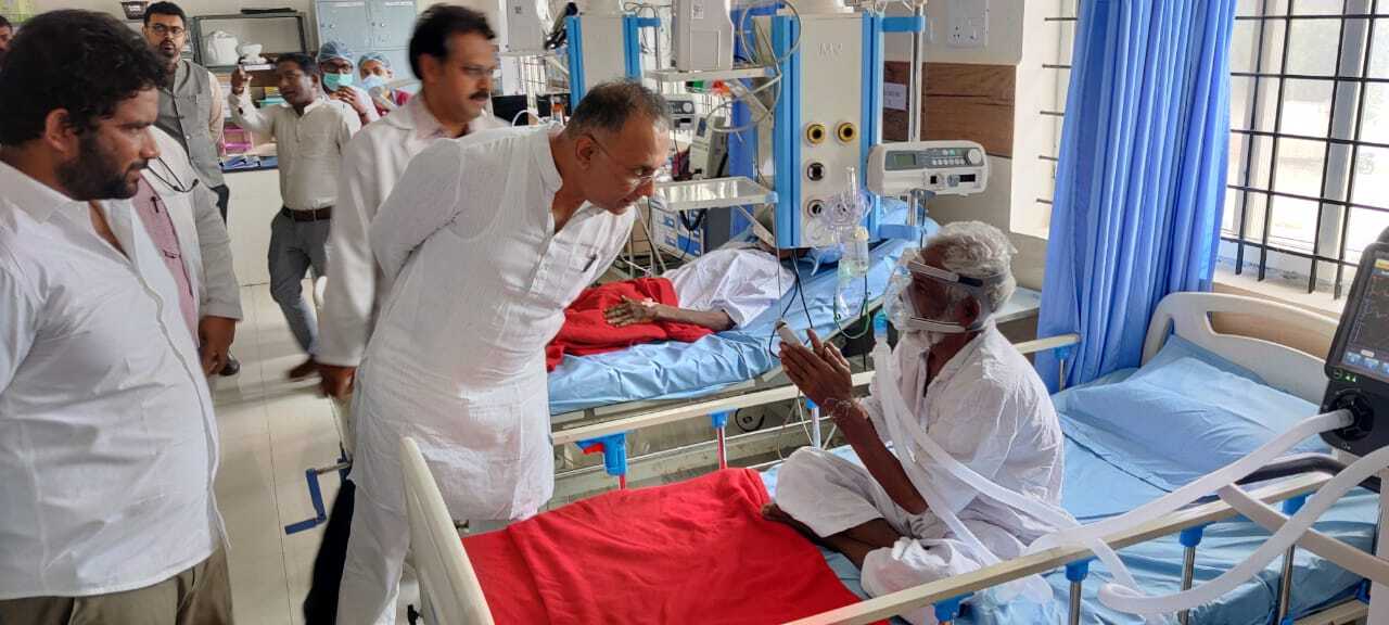 ಮೈಸೂರು ಜಿಲ್ಲಾ ಸರ್ಕಾರಿ ಆಸ್ಪತ್ರೆಗೆ ಆರೋಗ್ಯ ಸಚಿವ ದಿನೇಶ್ ಗುಂಡೂರಾವ್ ಭೇಟಿ ...