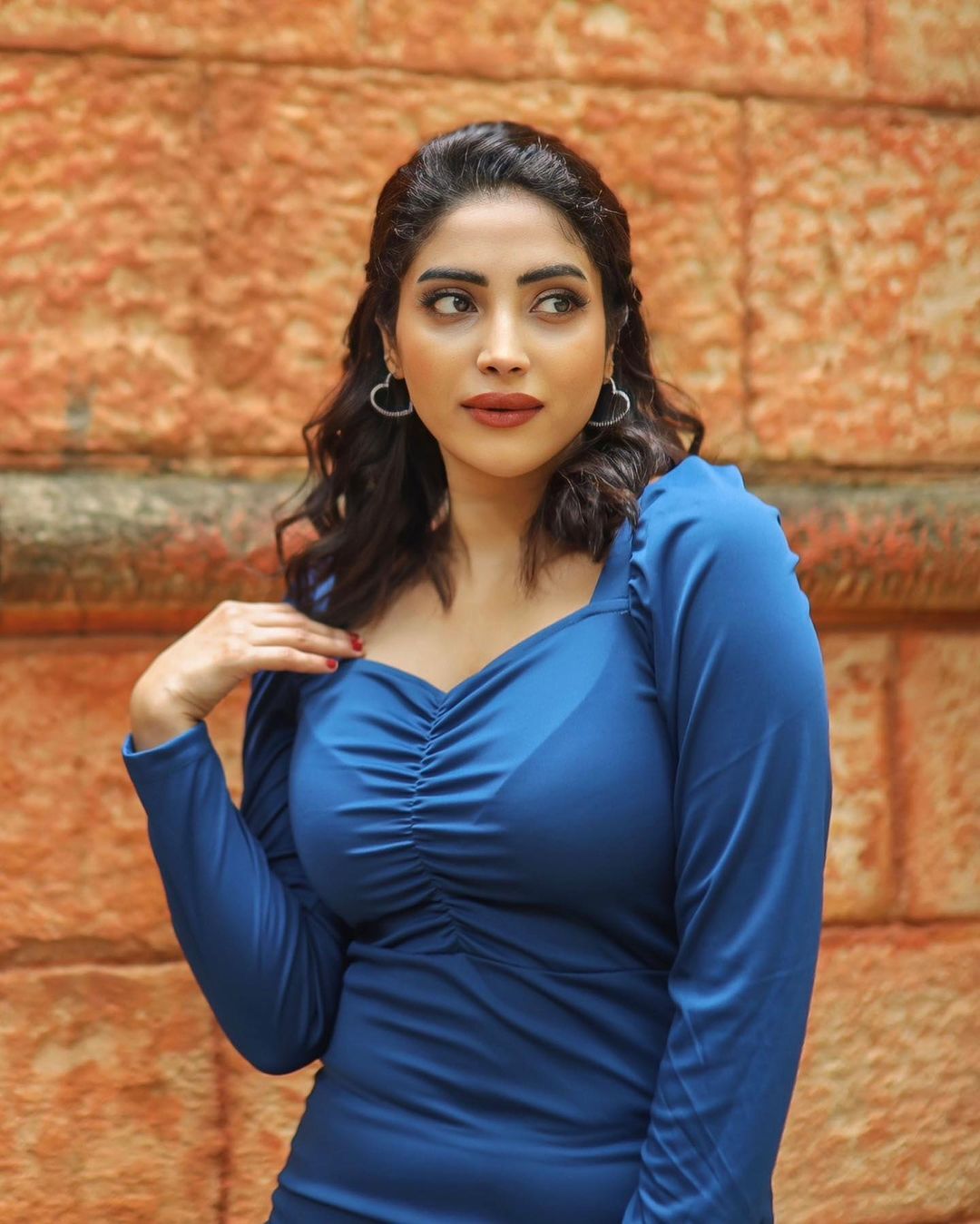 Mollywood Actress Ameya Mathew's Glamorous Makeover in Bodycon Outfit ...