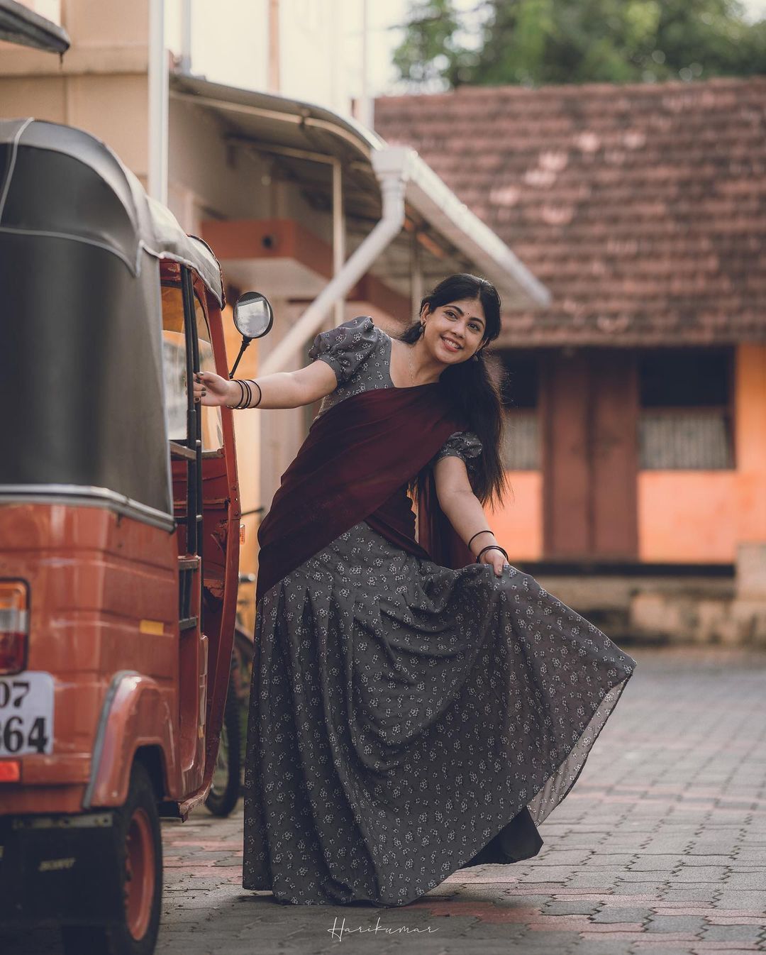 Mollywood Actress Nayana Elza's Latest Dhawani Look Made Wow Among Fans ...