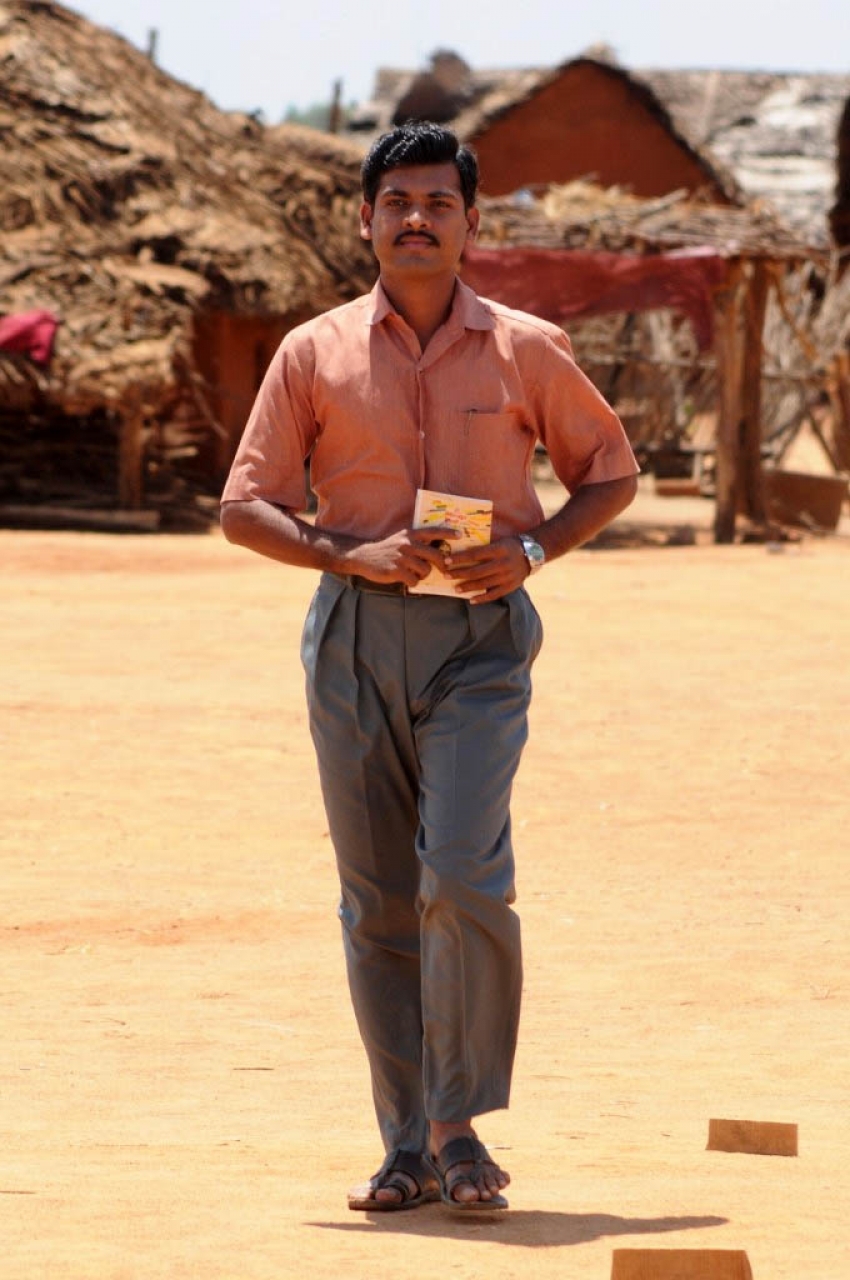 PHOTOS: நடிகர் விமலின் மனைவியை பாத்துருக்கீங்களா? இணையத்தை கலக்கும் ...