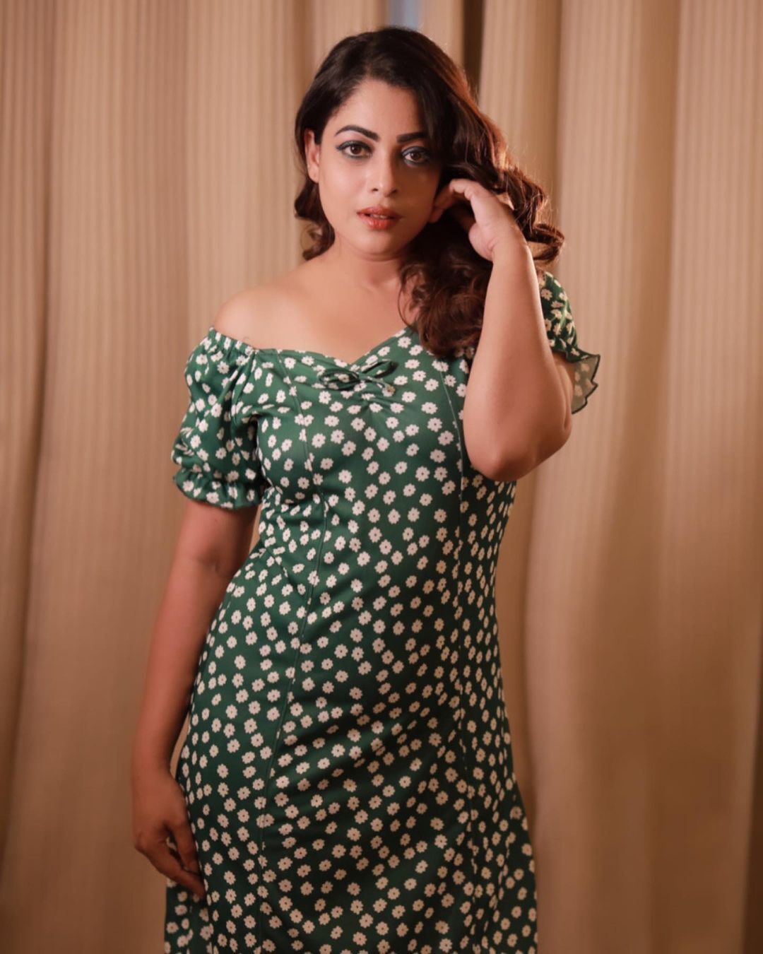 photos: தலையணை பூக்கள் சீரியல் நடிகையா இது.. இத்தனை படங்கள் ...