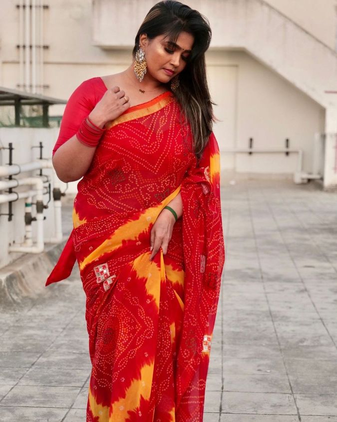 PHOTOS: வேலைக்காரன் சீரியல் வில்லி புவனாவா இது.. இத்தனை படங்கள் ...