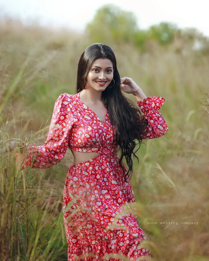 PHOTOS: 'குங்குமப்பூவும் கொஞ்சுபுறாவும்’ பட நடிகையா இது? எவ்வளோ ...