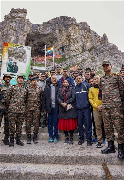 Pilgrims Visit Holy Cave Shrine Of Amarnath; See Visuals Photos: HD ...