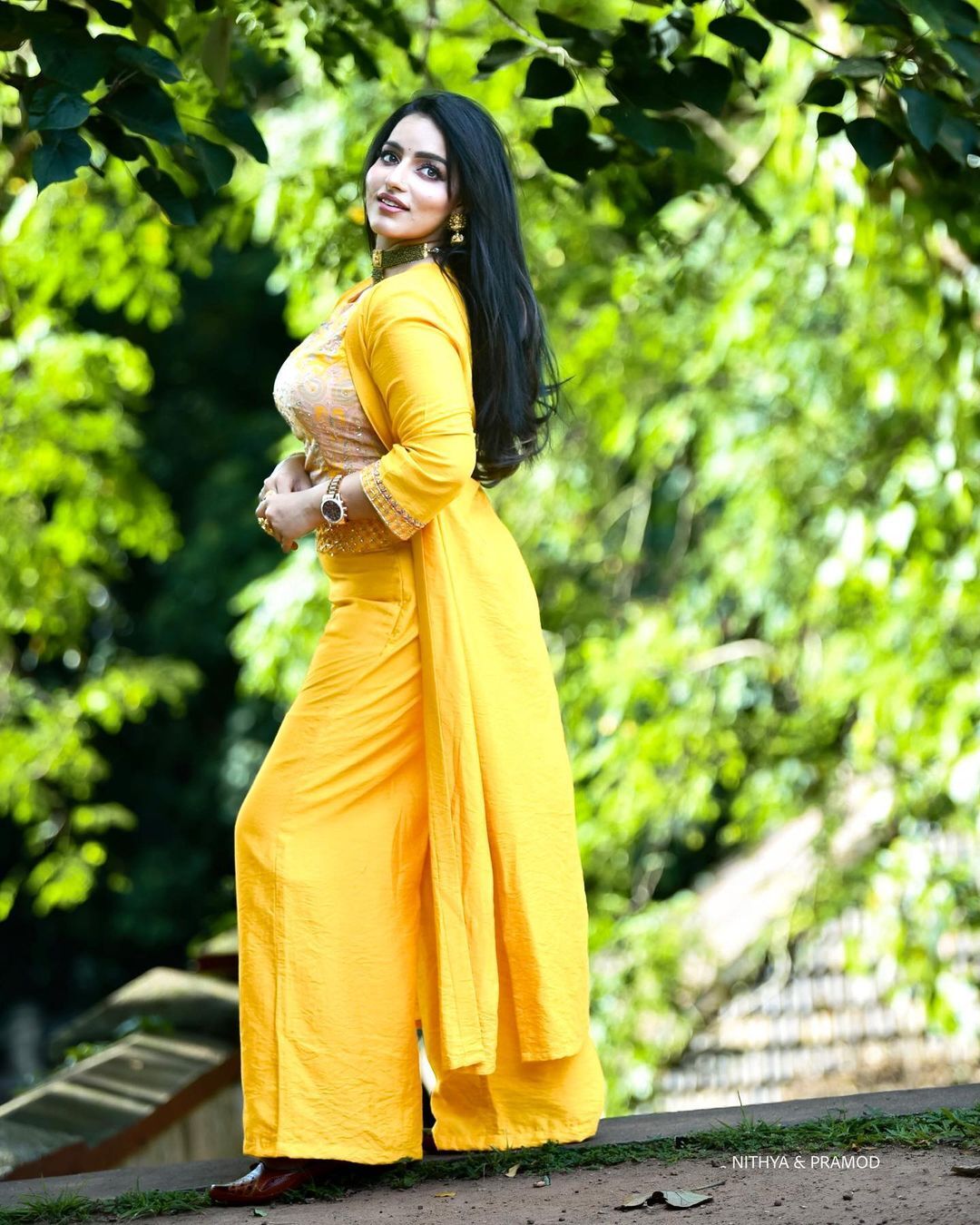 Actress-Model Malavika Menon's Gorgeous Look in Yellow Outfit Made Wow ...