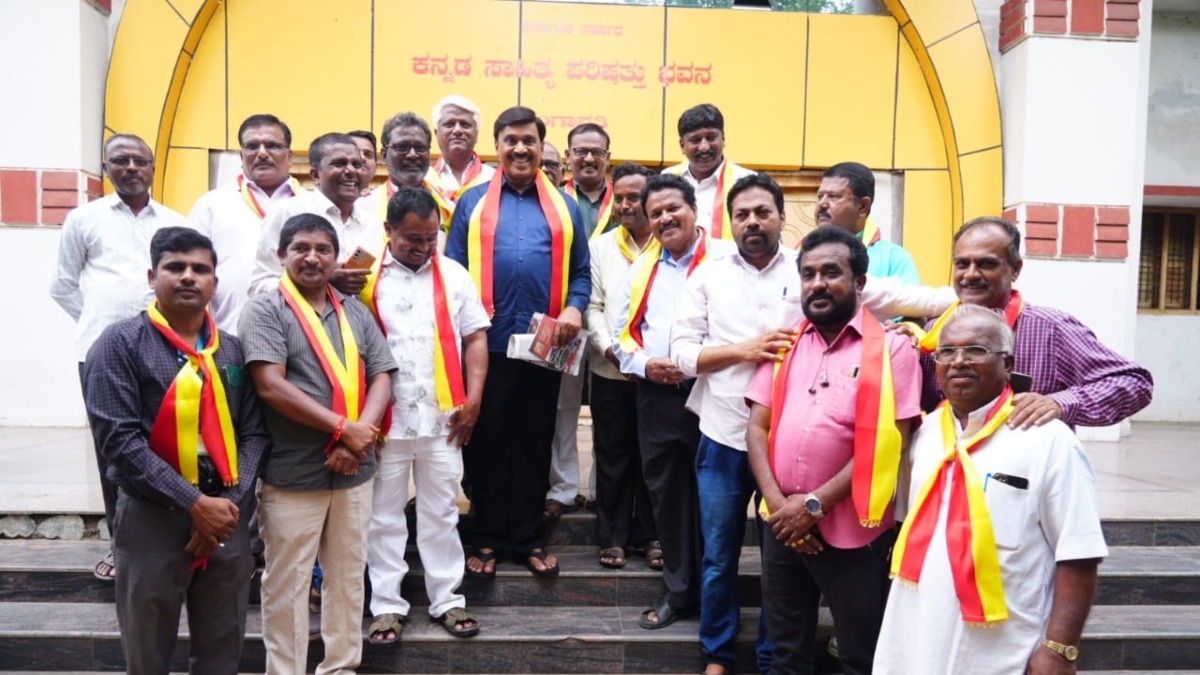 ಗಂಗಾವತಿ ಕನ್ನಡ ಸಾಹಿತ್ಯ ಪರಿಷತ್ ಭವನಕ್ಕೆ ಶಾಸಕ ಗಾಲಿ ಜನಾರ್ದನ ರೆಡ್ಡಿ ಭೇಟಿ ...