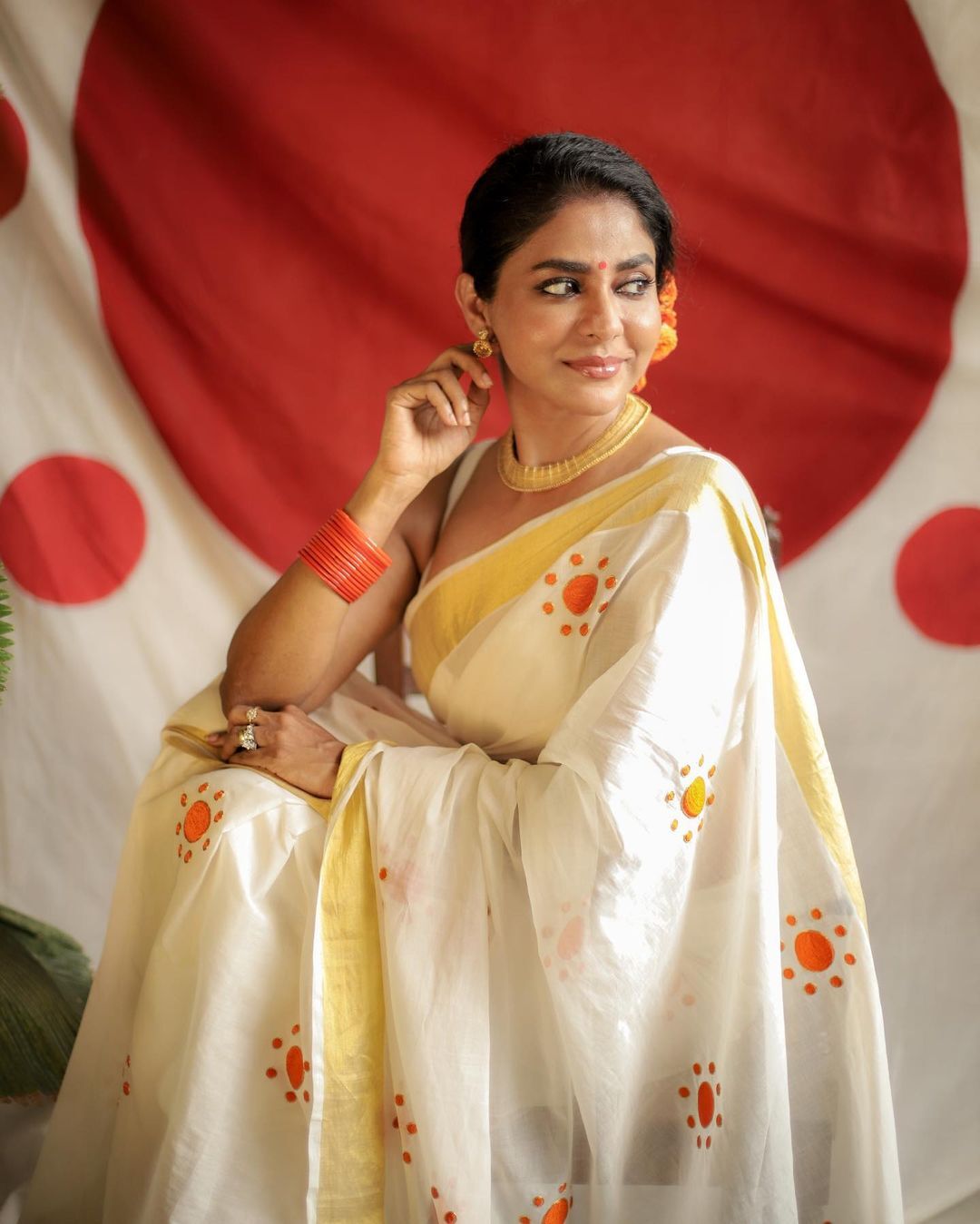 Poornima Indrajith's Traditional Look Goes Viral On Social Media, Check ...