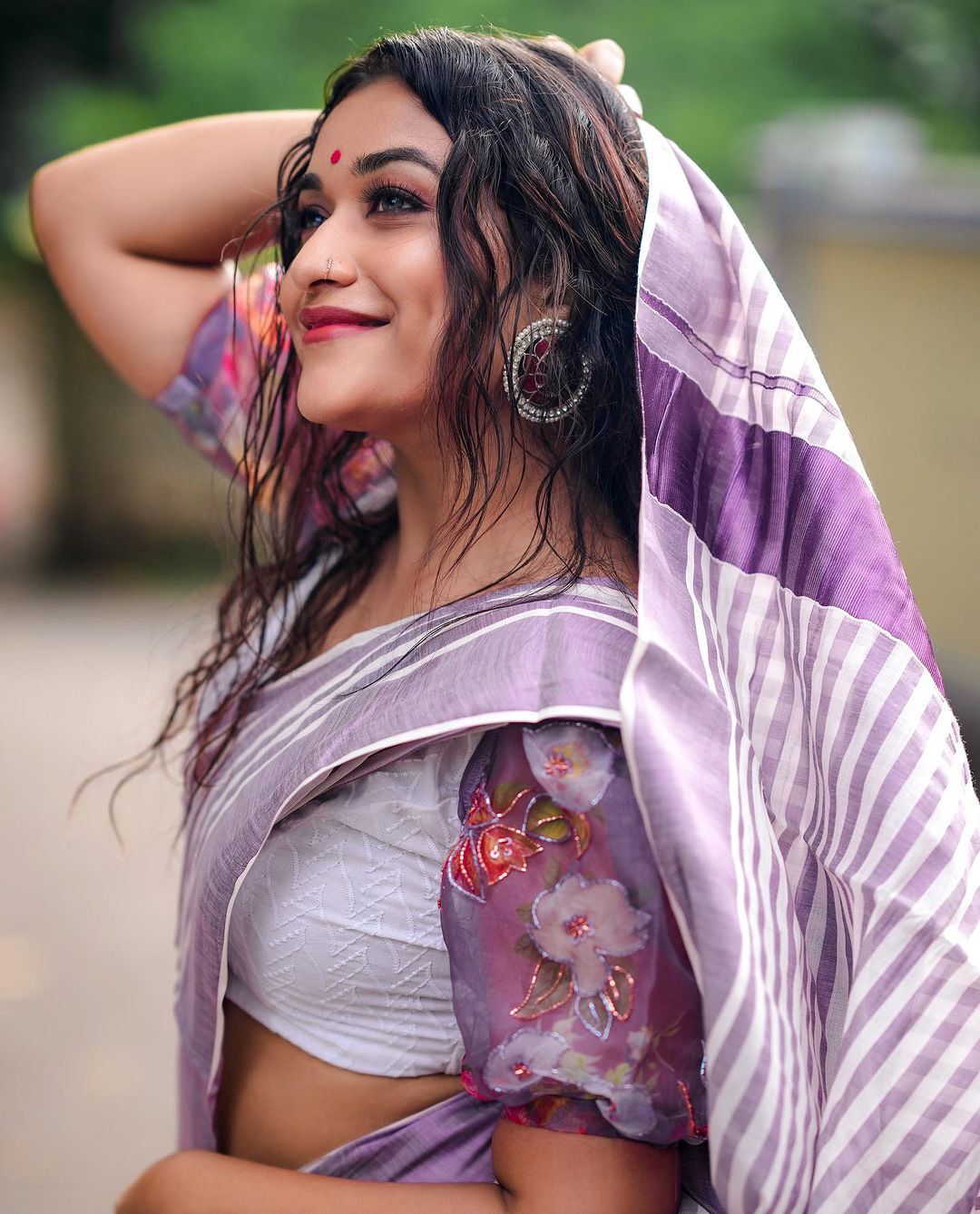 TV Actress Parvathy R Krishna Cute Pose and Elegant Look in Saree Made ...
