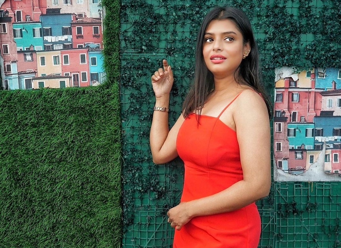 টেলি অভিনেত্রী গীতশ্রীর মিষ্টি হাসিতে মজেছেন আট থেকে আশির অনুগামীরা ...