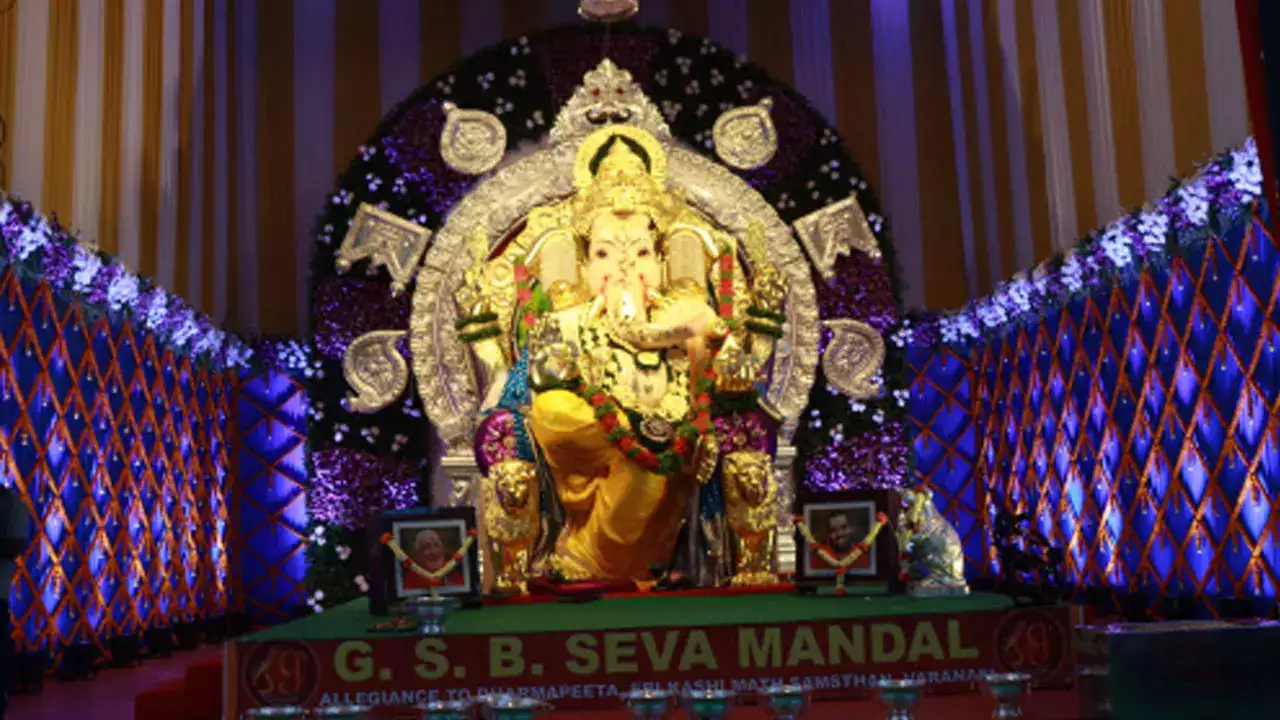 In Pics: Mumbai's Magnificent & Iconic Ganesha Pandals!! Photos: HD ...