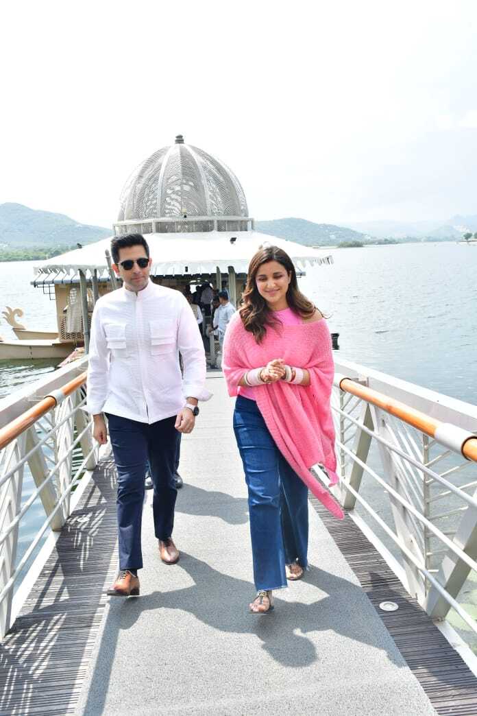 Parineeti Chopra & Raghav Chadha Spotted First Time Post-Marriage Photos: HD Images, Pictures ...