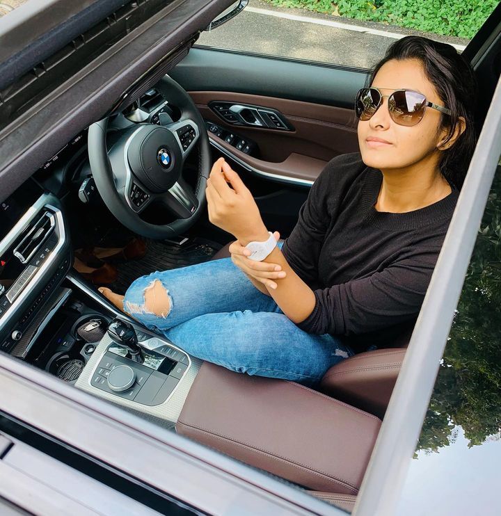 PHOTOS: லட்சங்களில் சம்பளம் வாங்கும் பிரியா பவானி சங்கர்.. அவரின் ...