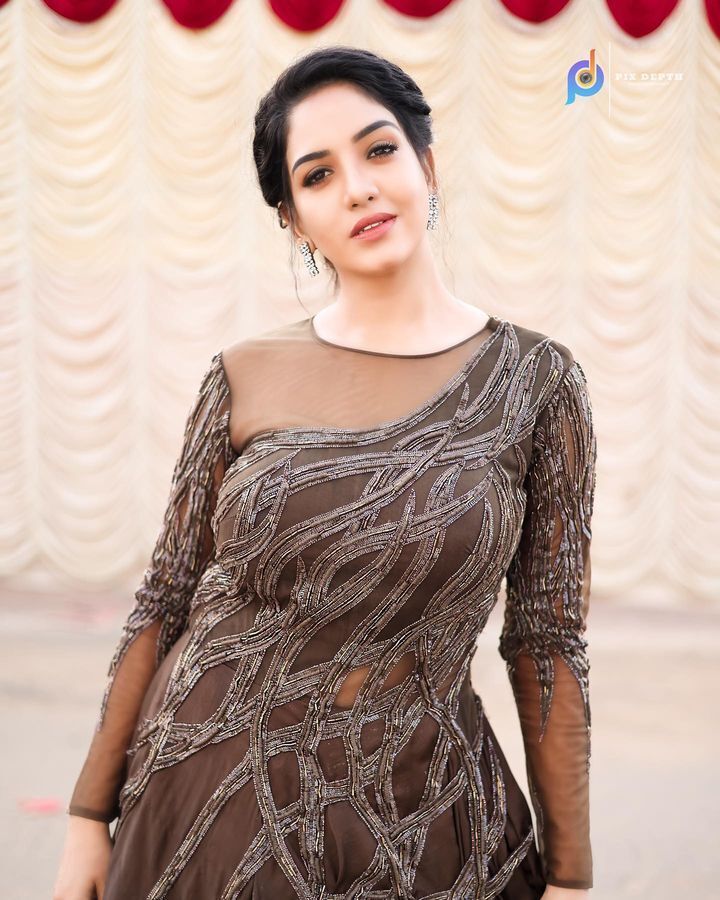 PHOTOS: பிக் பாஸ் பவானி ரெட்டியின் லேட்டஸ்ட் போட்டோஷூட்டை பாத்தீங்களா ...