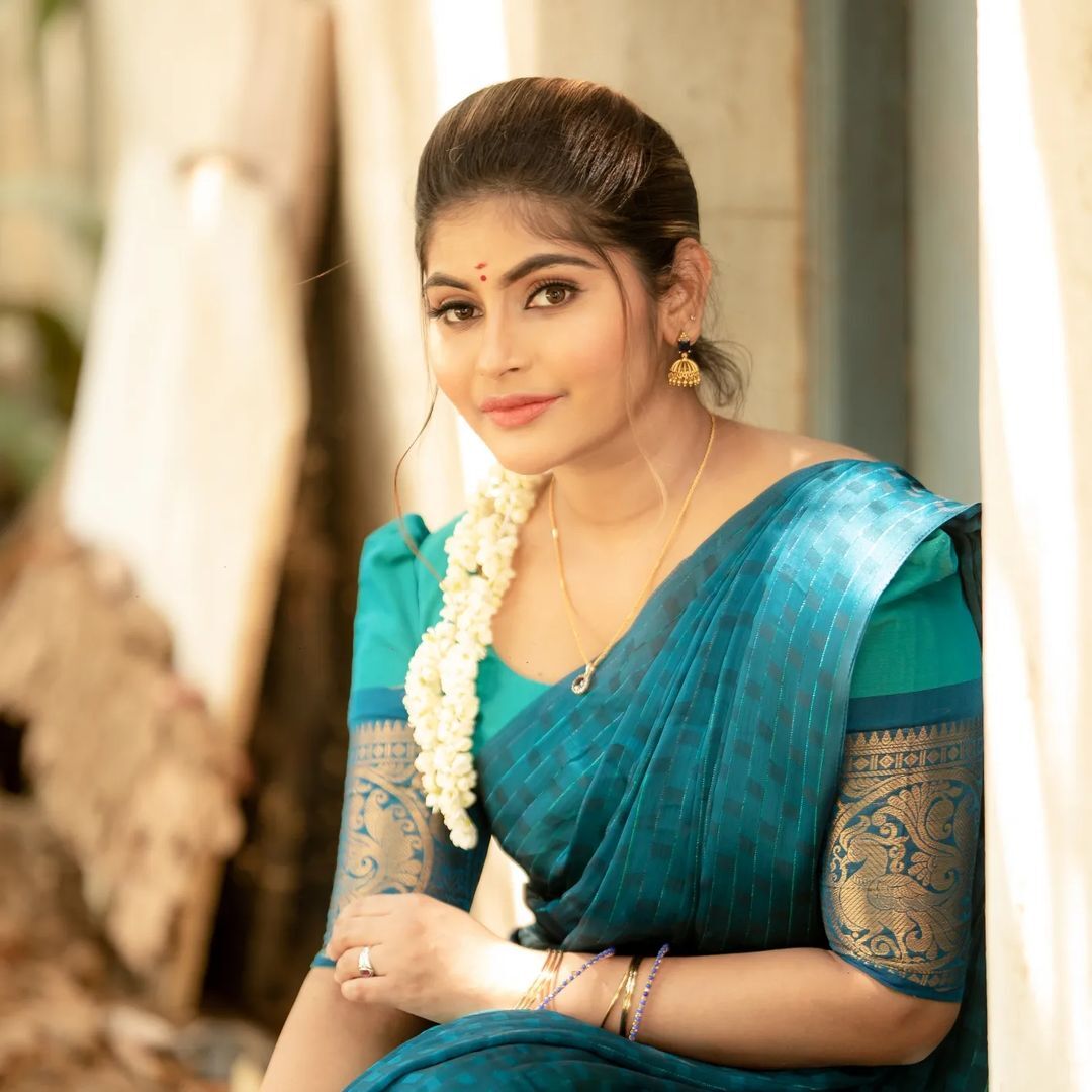 biggboss fame queency sneha latest modern outfit photos | - Oneindia ...