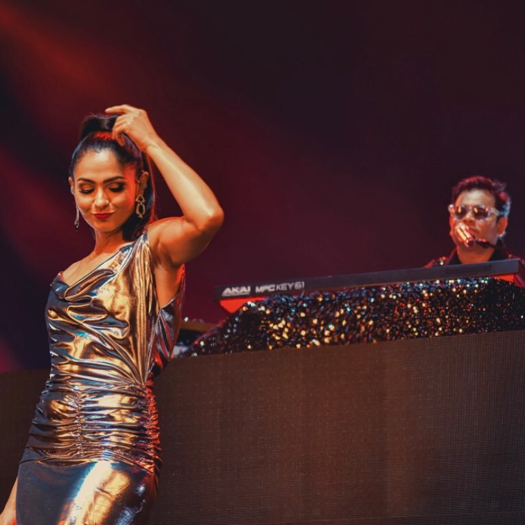 PHOTOS: இசைப்புயலுடன் இசைக்கச்சேரி.. ஆண்ட்ரியா வெளியிட்ட லேட்டஸ்ட் ...