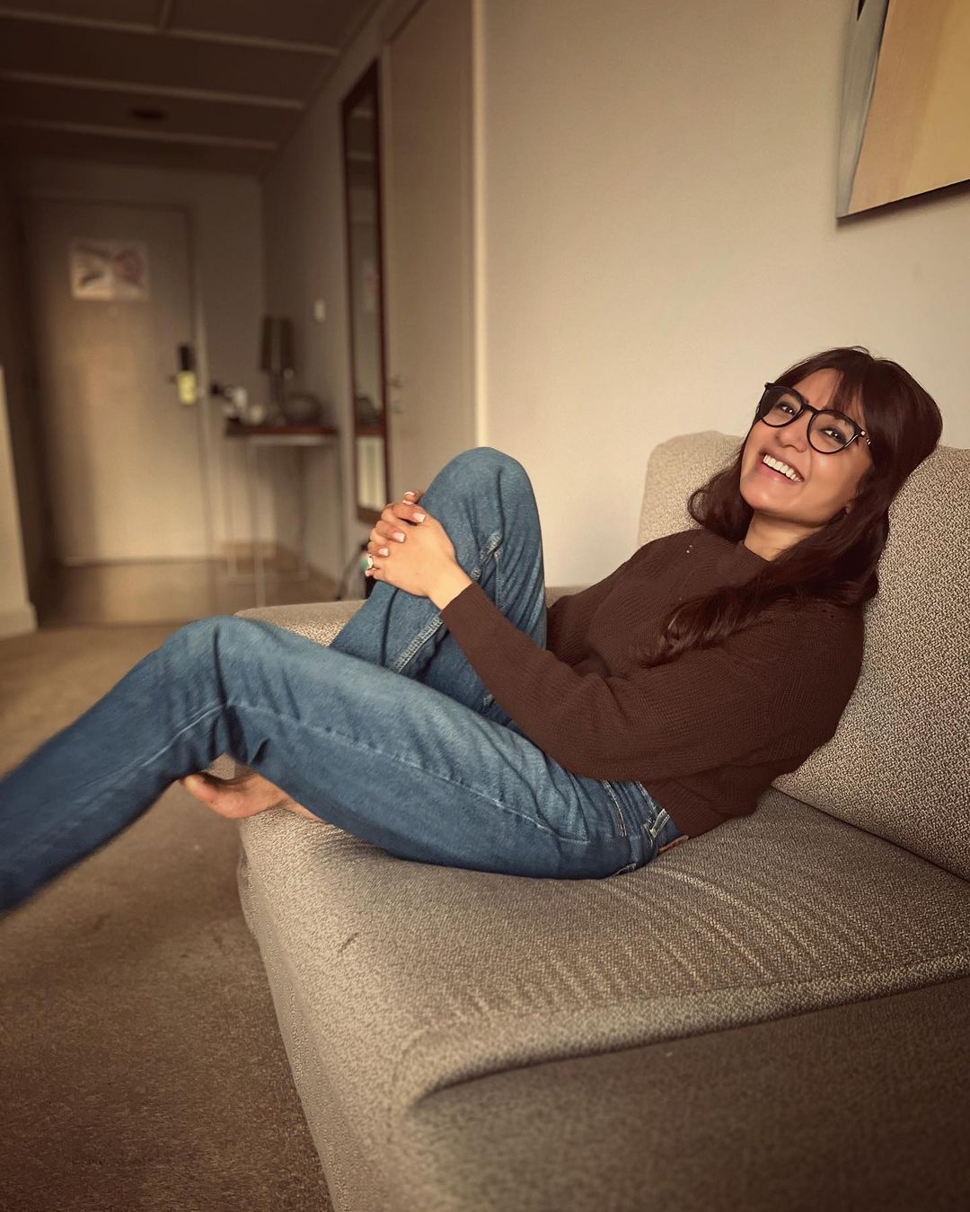 PHOTOS: துபாயில் ஸ்டன்னிங் லுக்கில் நடிகை சமந்தா.. அந்த பிரபல நடிகை ...