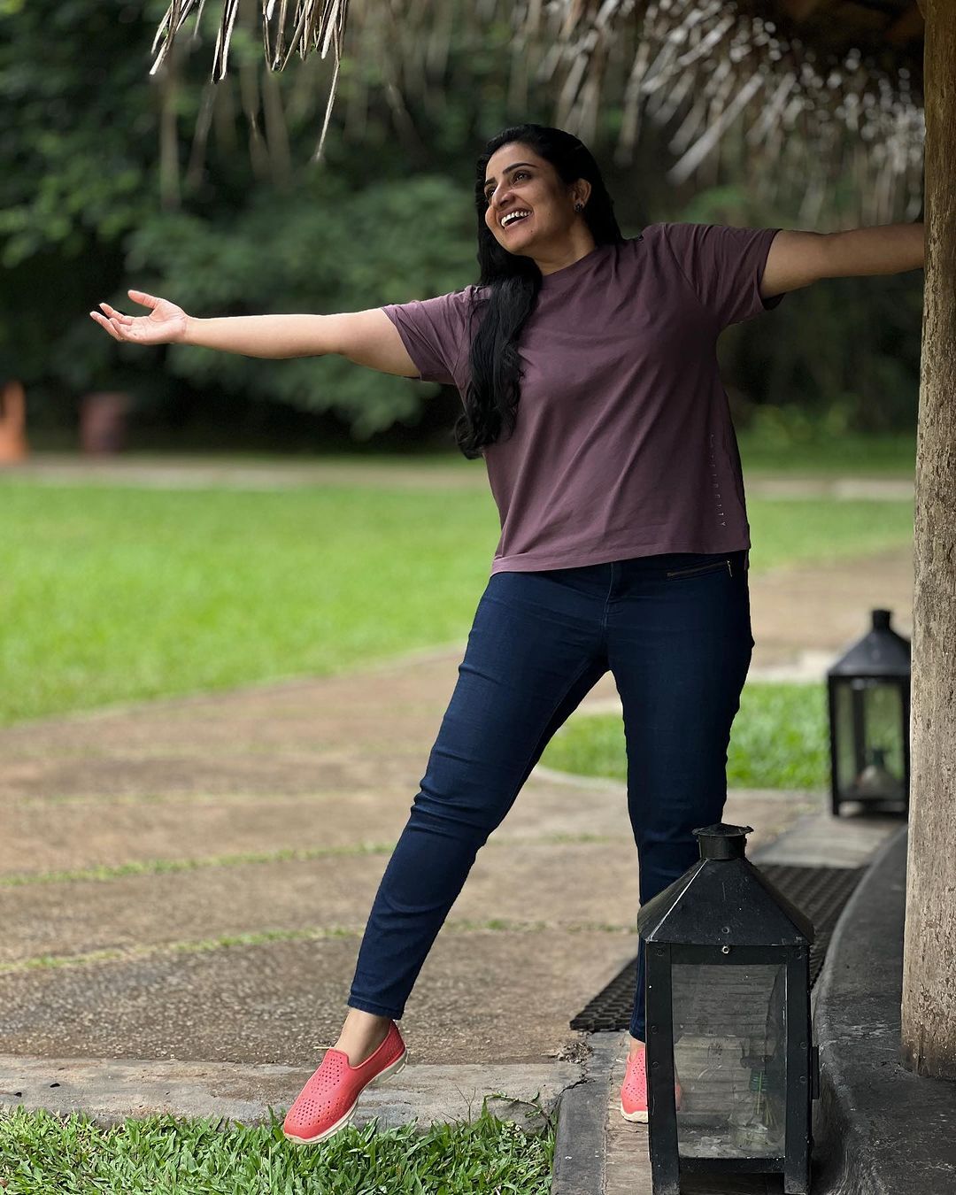 PHOTOS: நான் தனமாக.. நன்றிகளை தெரிவித்த பாண்டியன் ஸ்டோர்ஸ் அண்ணி.. லேட்டஸ்ட் புகைப்படங்கள் ...