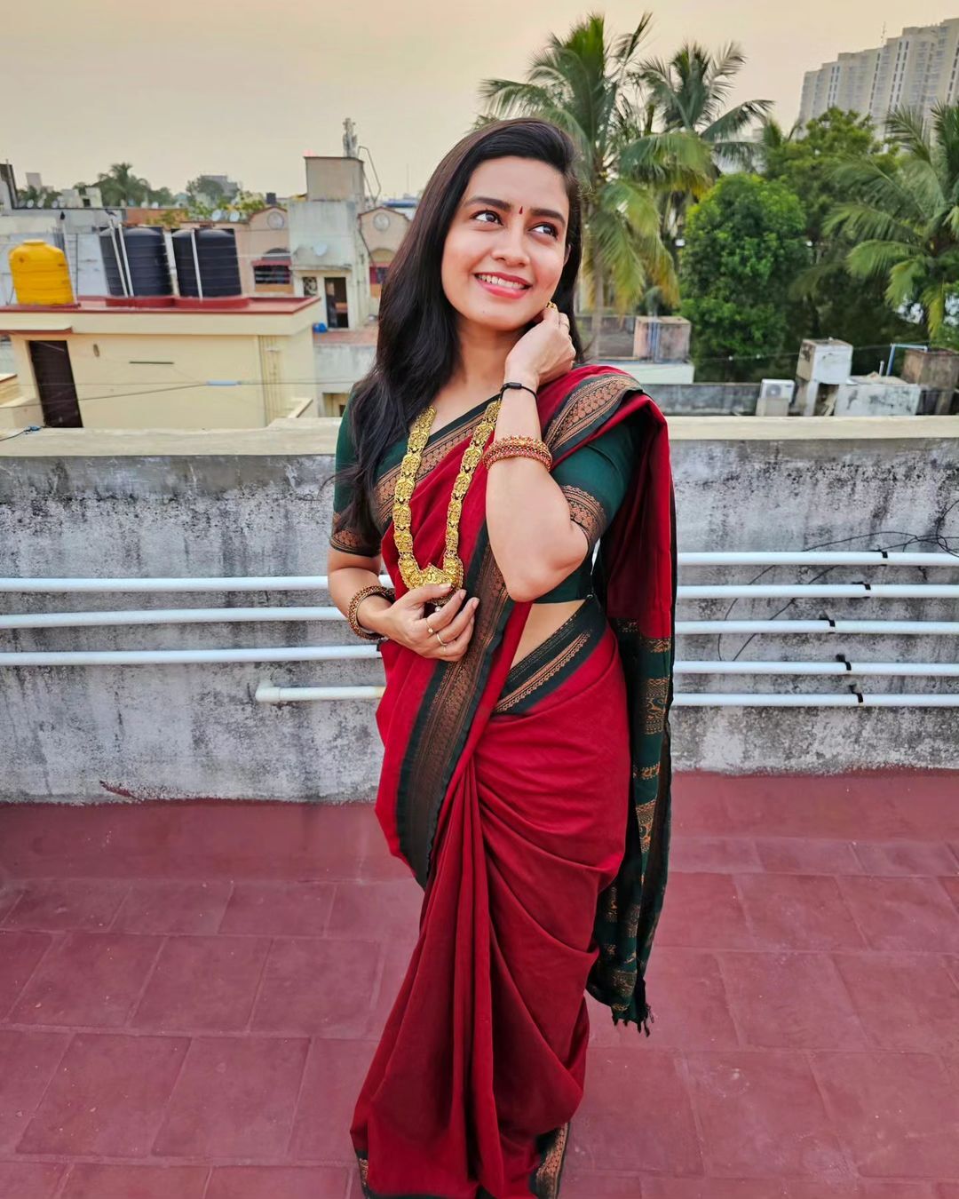 PHOTOS: பக்தி பொங்க, க்யூட்டாக சுடிதாரில் போட்டோஸ்.. சீரியல் நடிகையின் பூஜை கொண்டாட்டம் ...